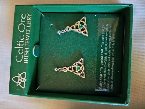 shawvintageshop Celtic Ore Trinity Vintage Post Earrings British Jewelry
