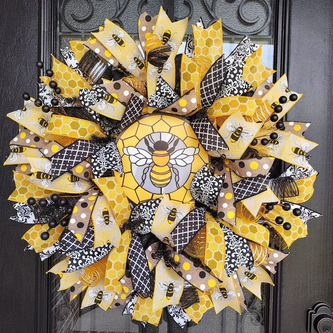 Honey Bee Wreath With Faux Stained Glass Bee Design on Vinyl ...