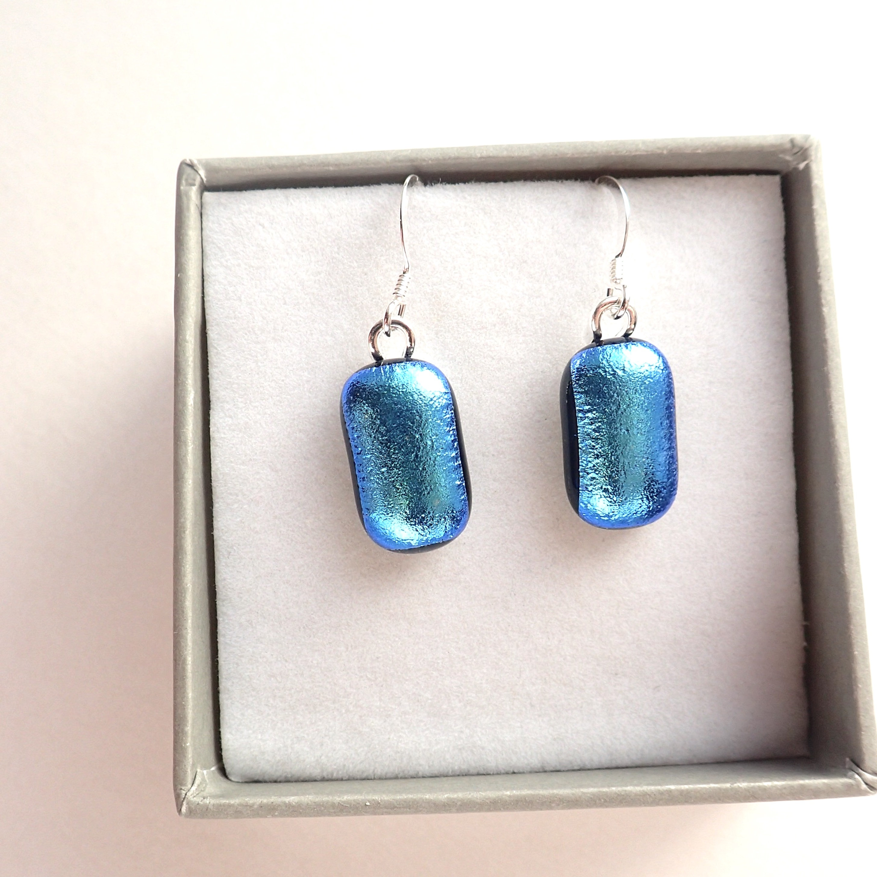 Shiny Blue Mercury Colour Shift Light Blue to Teal Dichroic Glass Drop ...