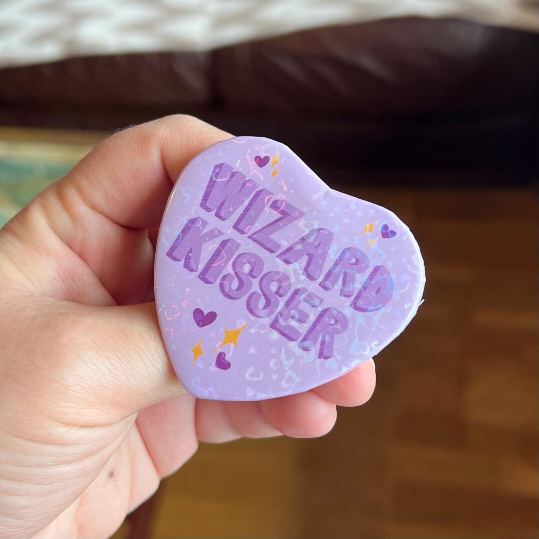 Wizard Kisser , Holographic Heart Shaped Badge , Inspired by BG3 Gale ...