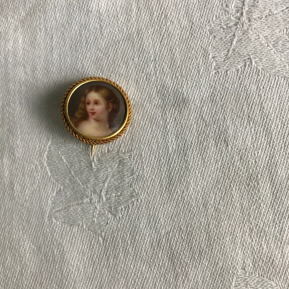 Antique Victorian Hand Painted Portrait Brooch of Bea… - Gem