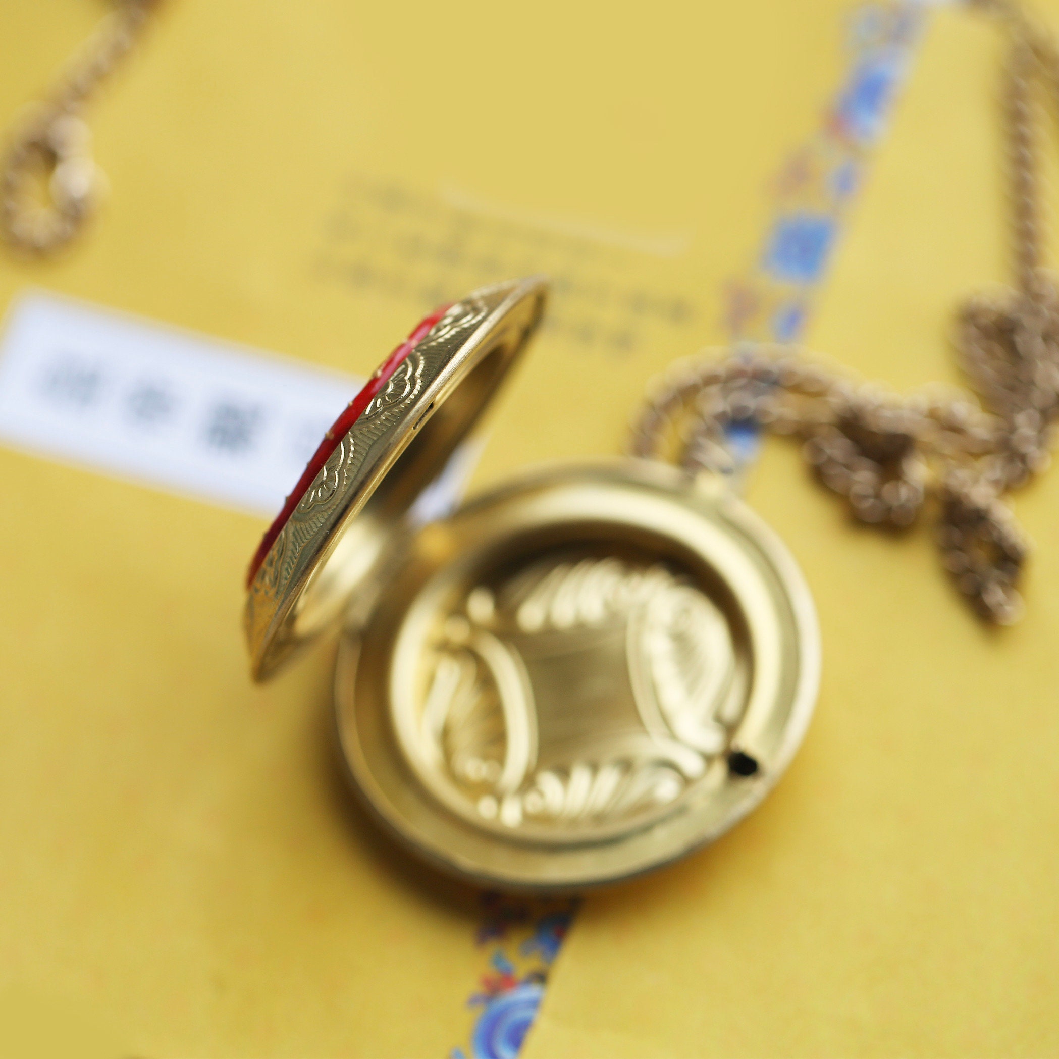 Handpainted Ancient Chinese Patterns 龙-long Art Locket Necklace With ...