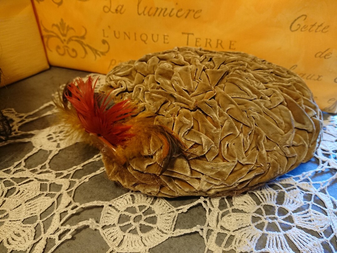 Bibi Hat Beige Velvet 1940 France / Collection / Ceremony / Fashion ...