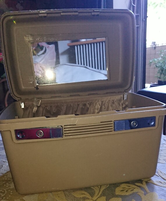 Vanity Case Toilet Case DELSEY 80'S / model VISA / fa… - Gem