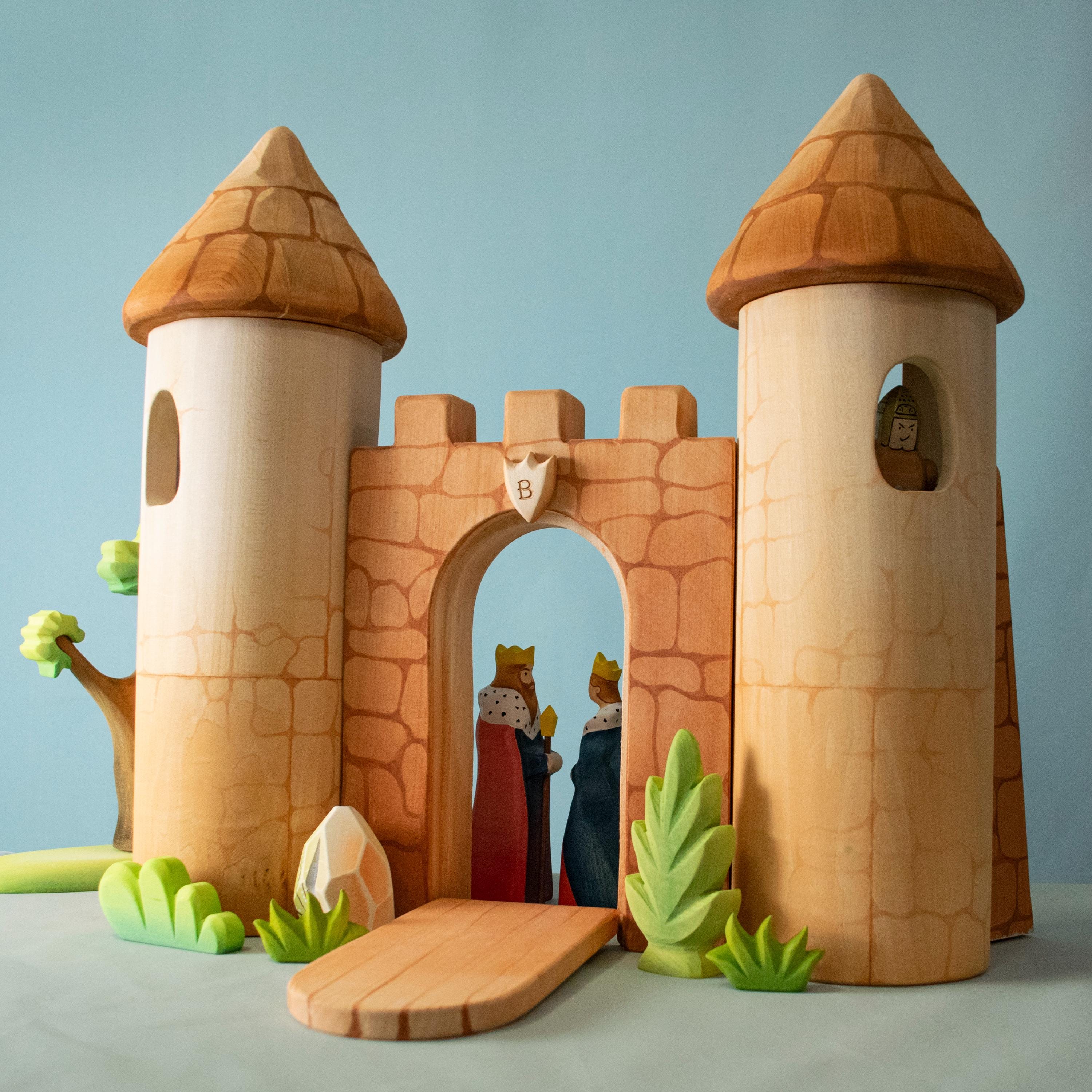 Handcrafted Wooden Castle & Royal Family Set | Waldorf Toys - Etsy