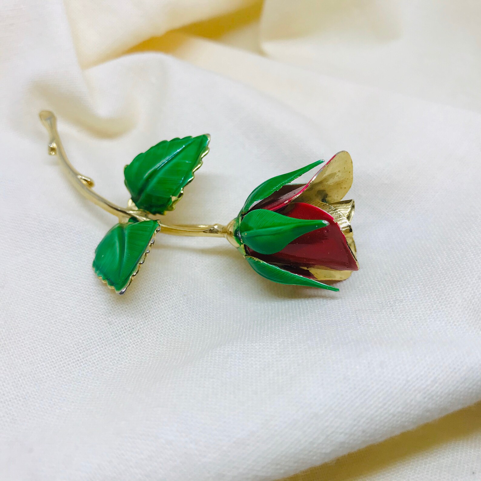 Red Rose Enamel Pin Red Long Stem Rose Pin Sweetheart Gift Mothers Day ...