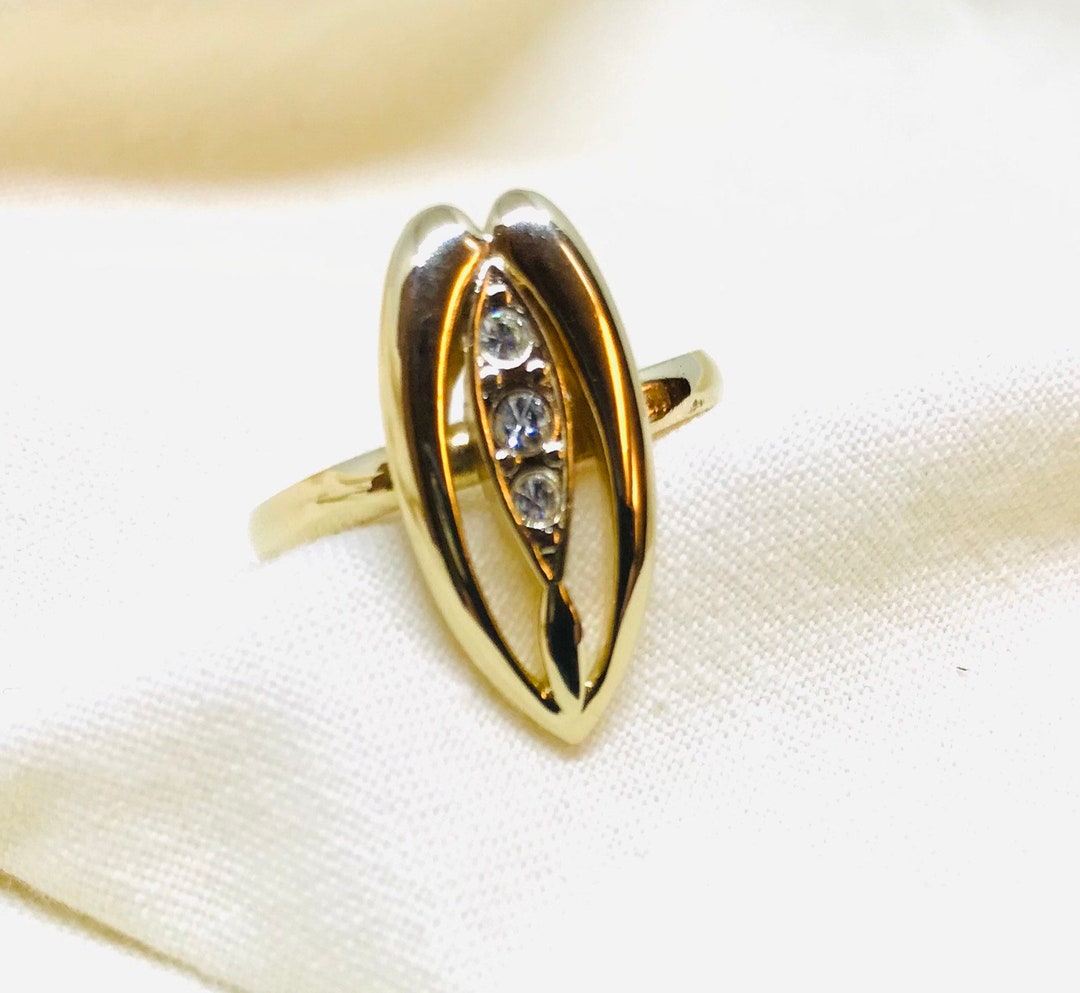 Sarah Coventry Cocktail Ring, Goldtone With Rhinestones, Stylized Heart ...