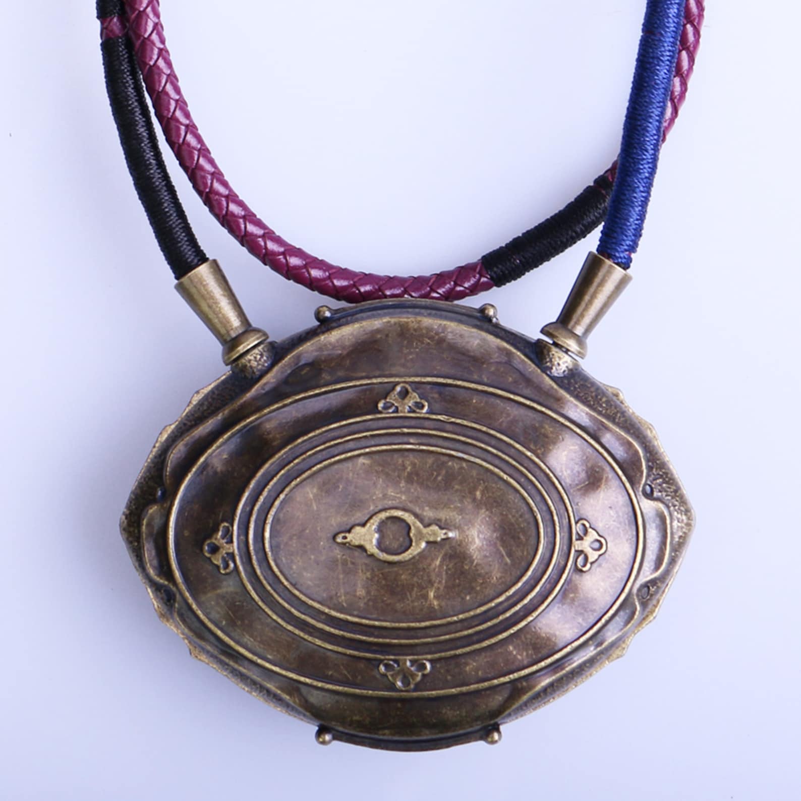Dr Strange Eye of Agamotto Necklace Doctor Strange in the Multiverse of ...