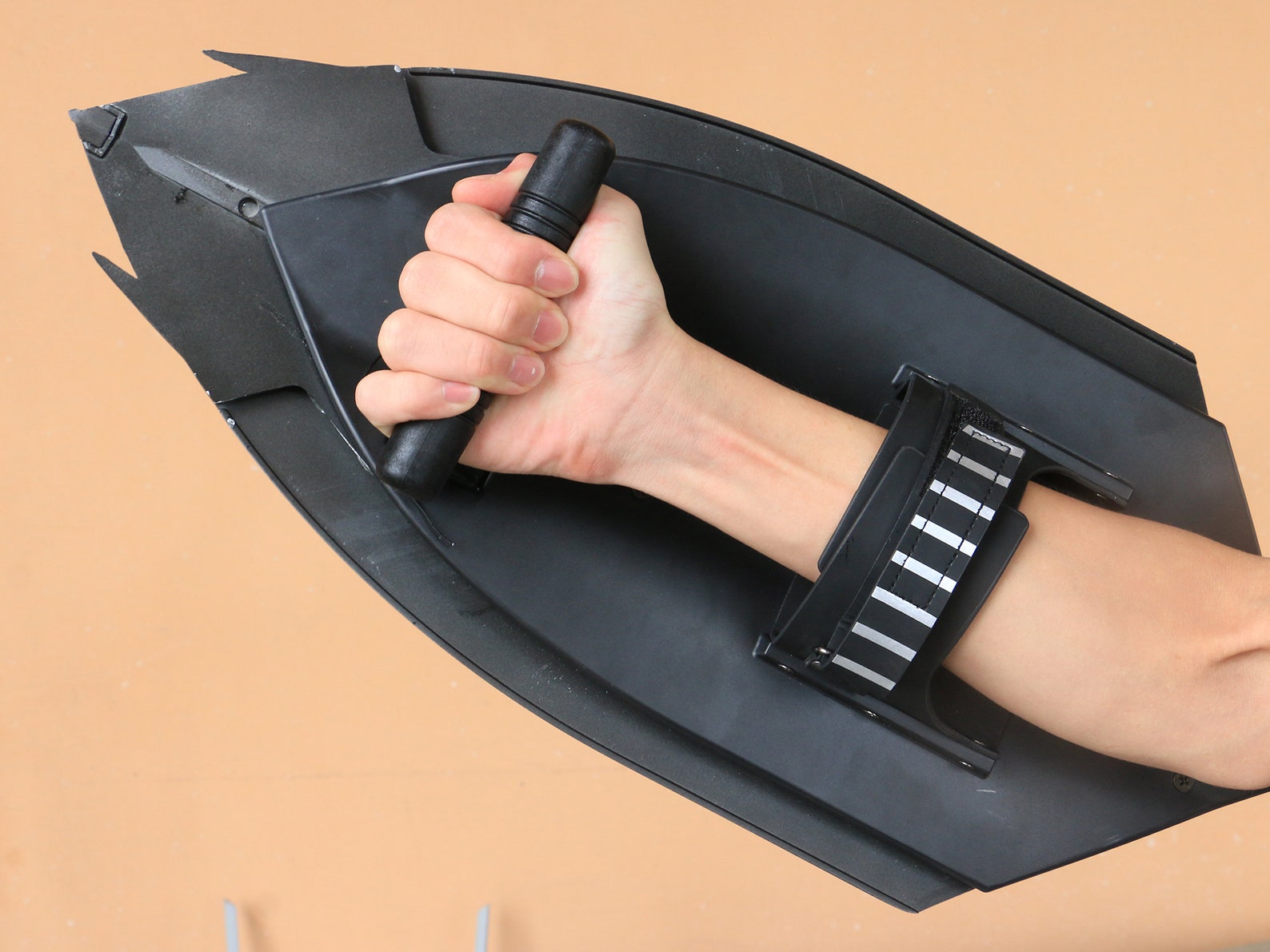 Metal Wakanda Shield Stretchable Captain America Shield Arm Shield ...