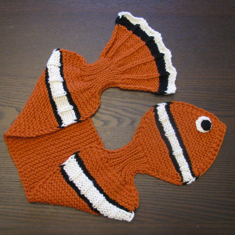 Tropical Fish Hat and Scarf Knitting Pattern PDF - Etsy