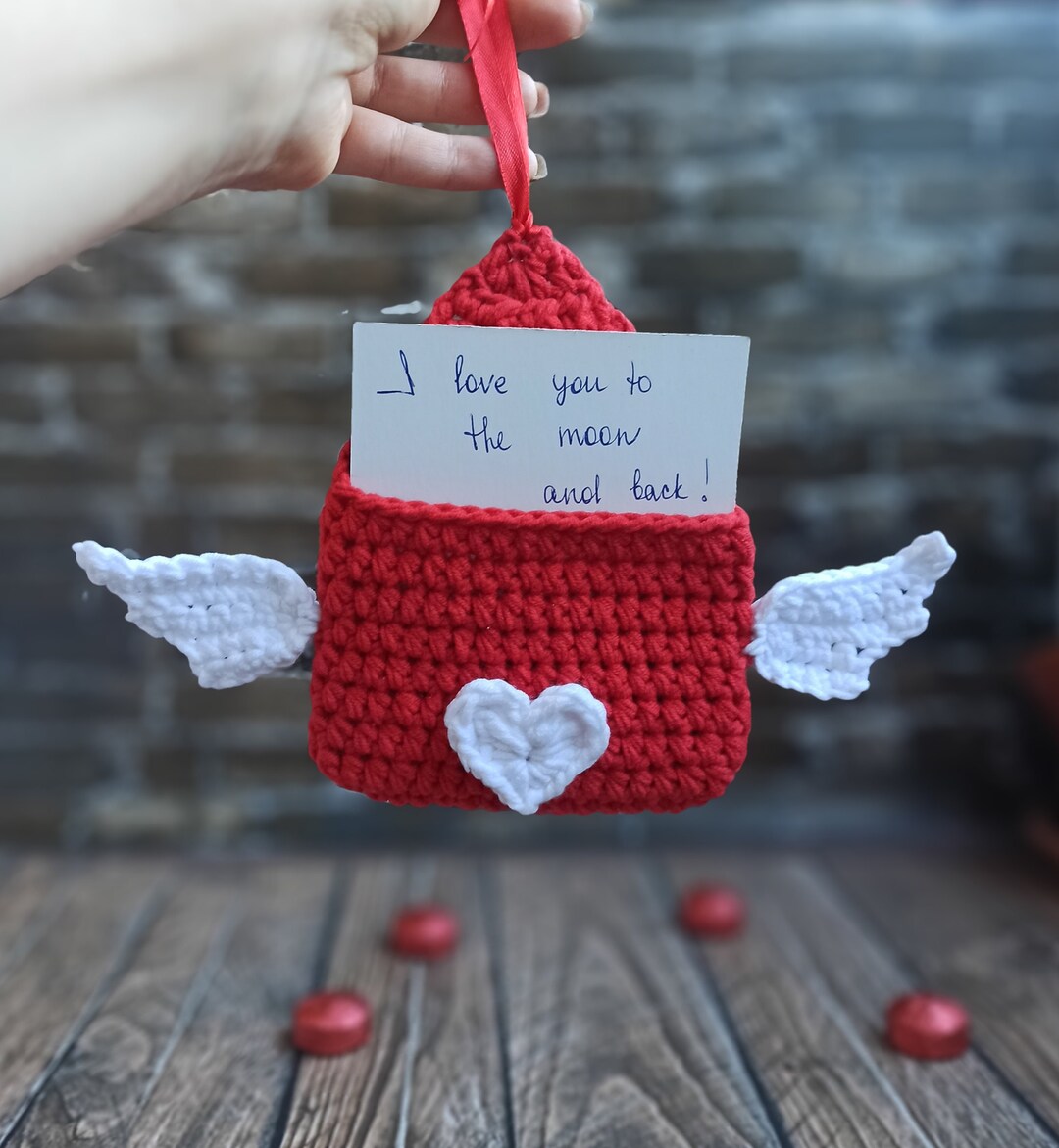 Valentine's Day Crochet Pattern PDF Valentine Day Card Holder Crochet ...