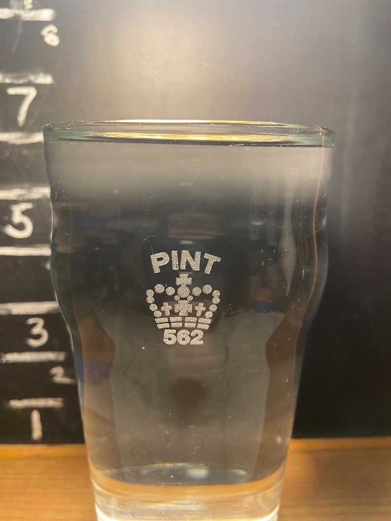 British Crown Imperial Pint Glass Etched England Beer Glass 20 Oz - Etsy