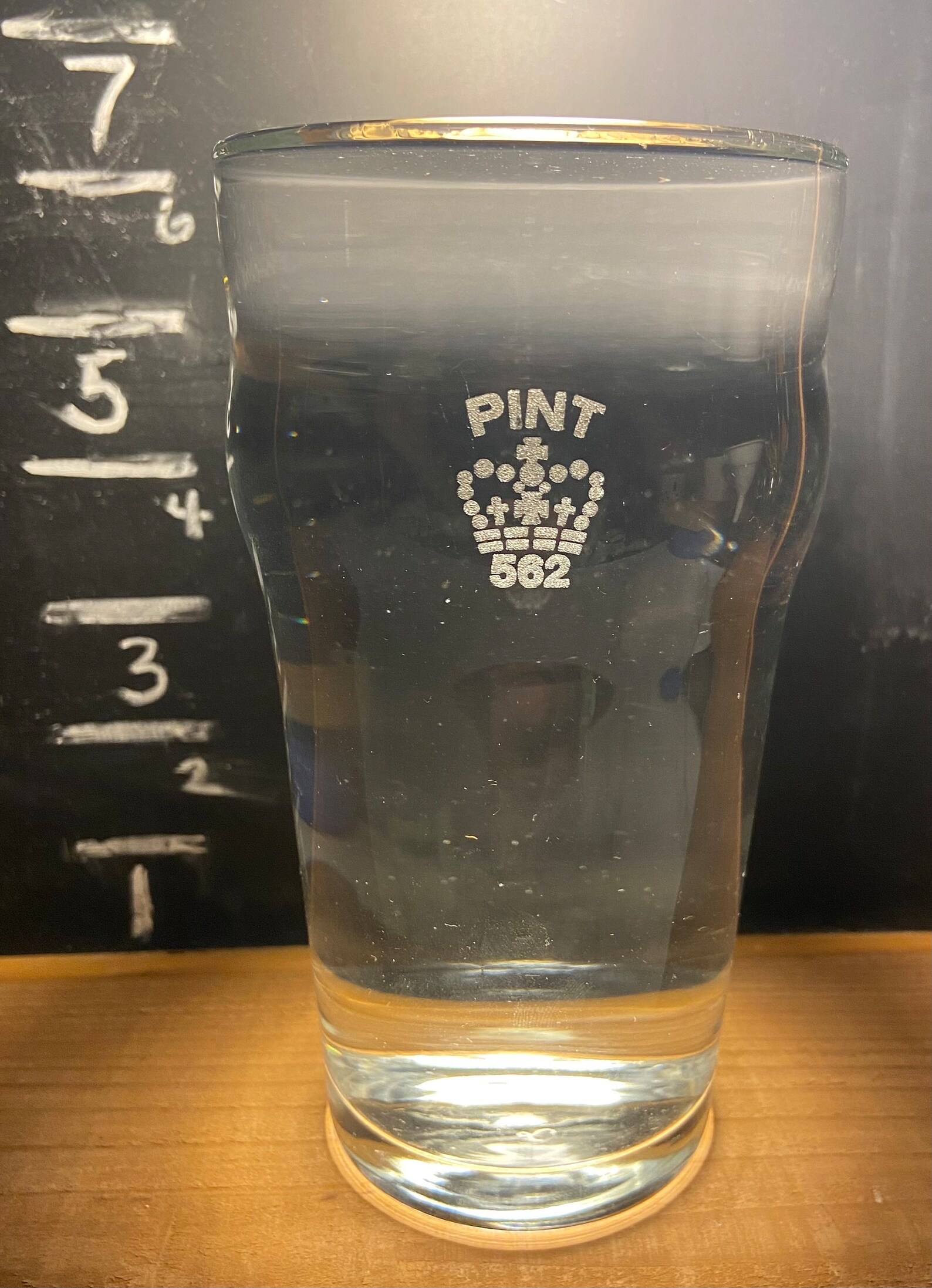 British Crown Imperial Pint Glass Etched England Beer Glass 20 Oz - Etsy