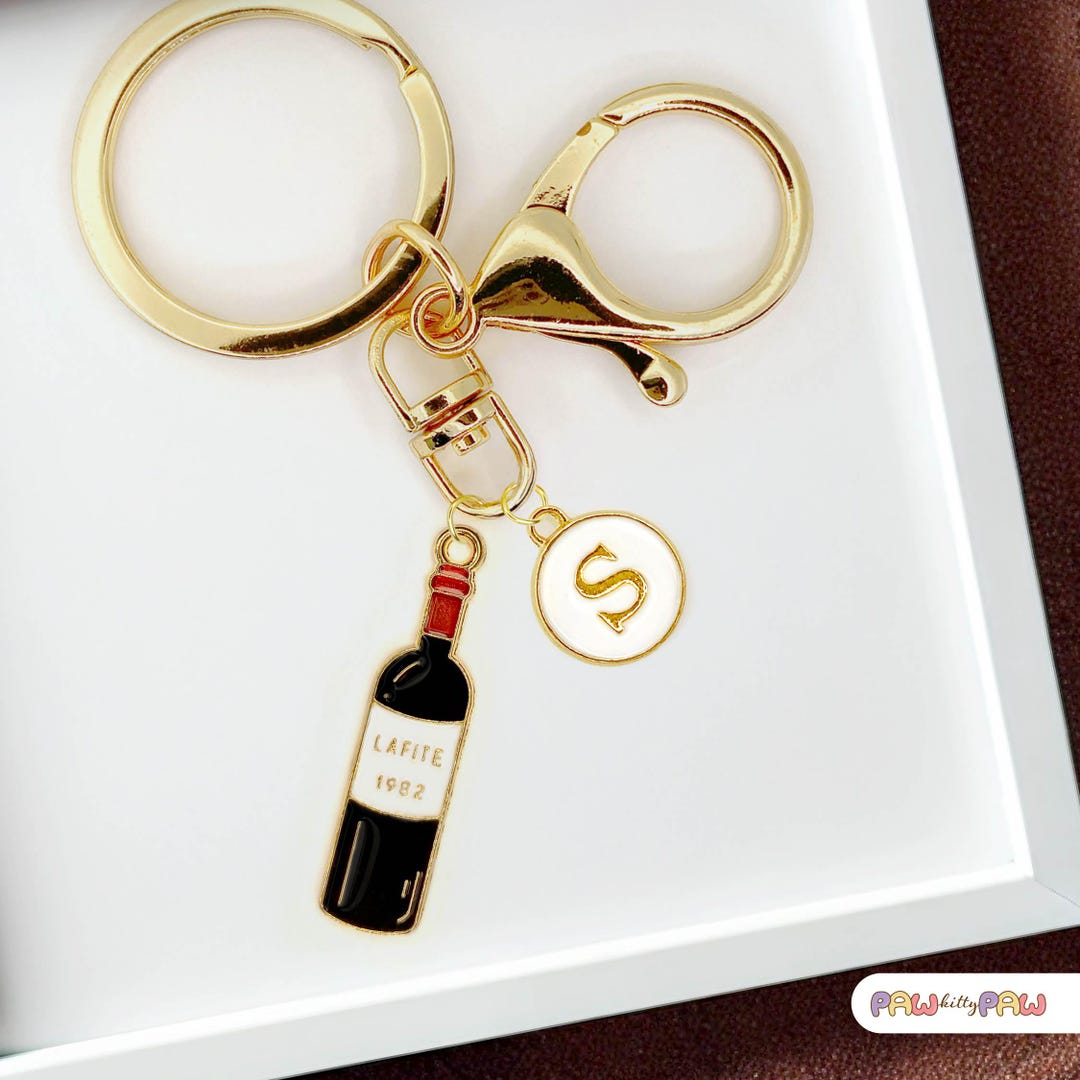 Wine Bottle Keychain - Elegant Red Wine Charm - Wine Lover Keyring ...