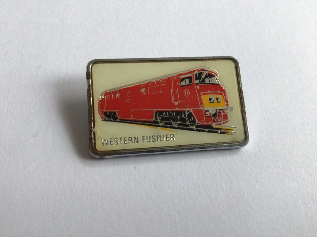 Vintage Train Locomotive Pin Badge Enamel Railway Interest Western ...