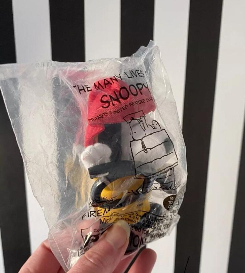 Snoopy Fireman Vintage 2001 Plush Toy Doll Mcdonald's Australia Happy ...