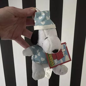 Snoopy Peanuts Bedtime Sleep Plush Toy Doll Keyring Keychain Charles M ...