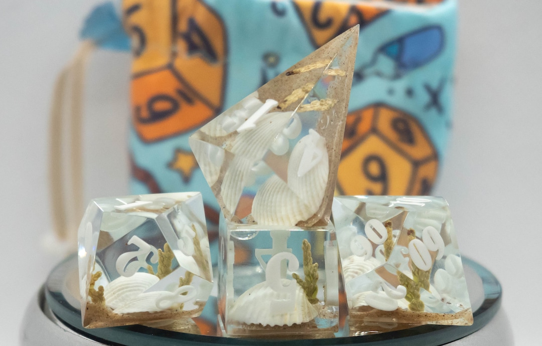 Handmade Resin Ocean Diorama Dnd Dice Set of 7 Polyhedral Dices With ...