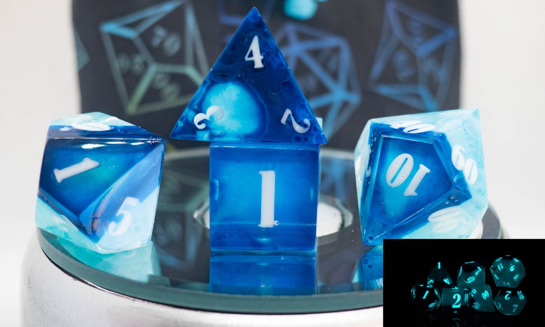 Epoxy Resin Dnd Dice Set of 7 Polyhedral Sharp Edged Blue Dices With ...