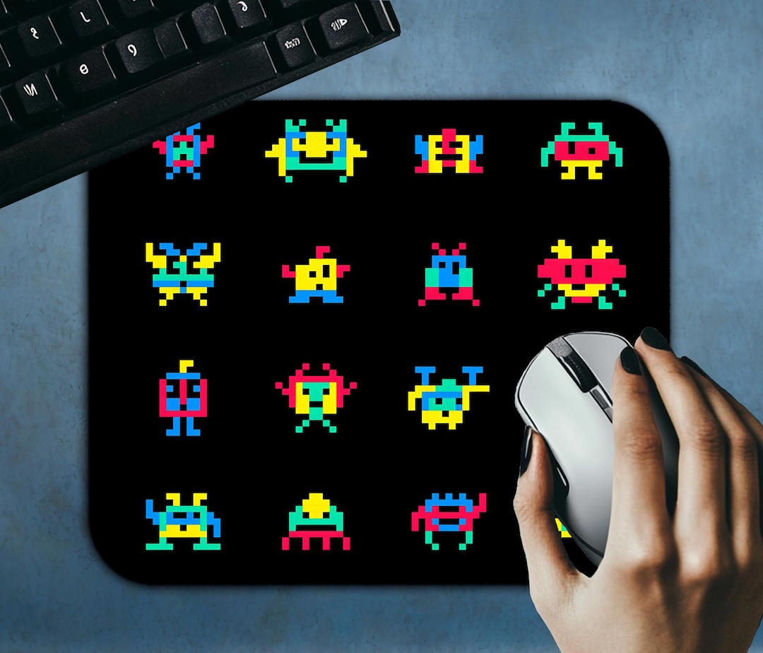 Retro 80s Arcade Mouse Pad #7, Alien Shooter 80s Arcade Game Desk Mat ...