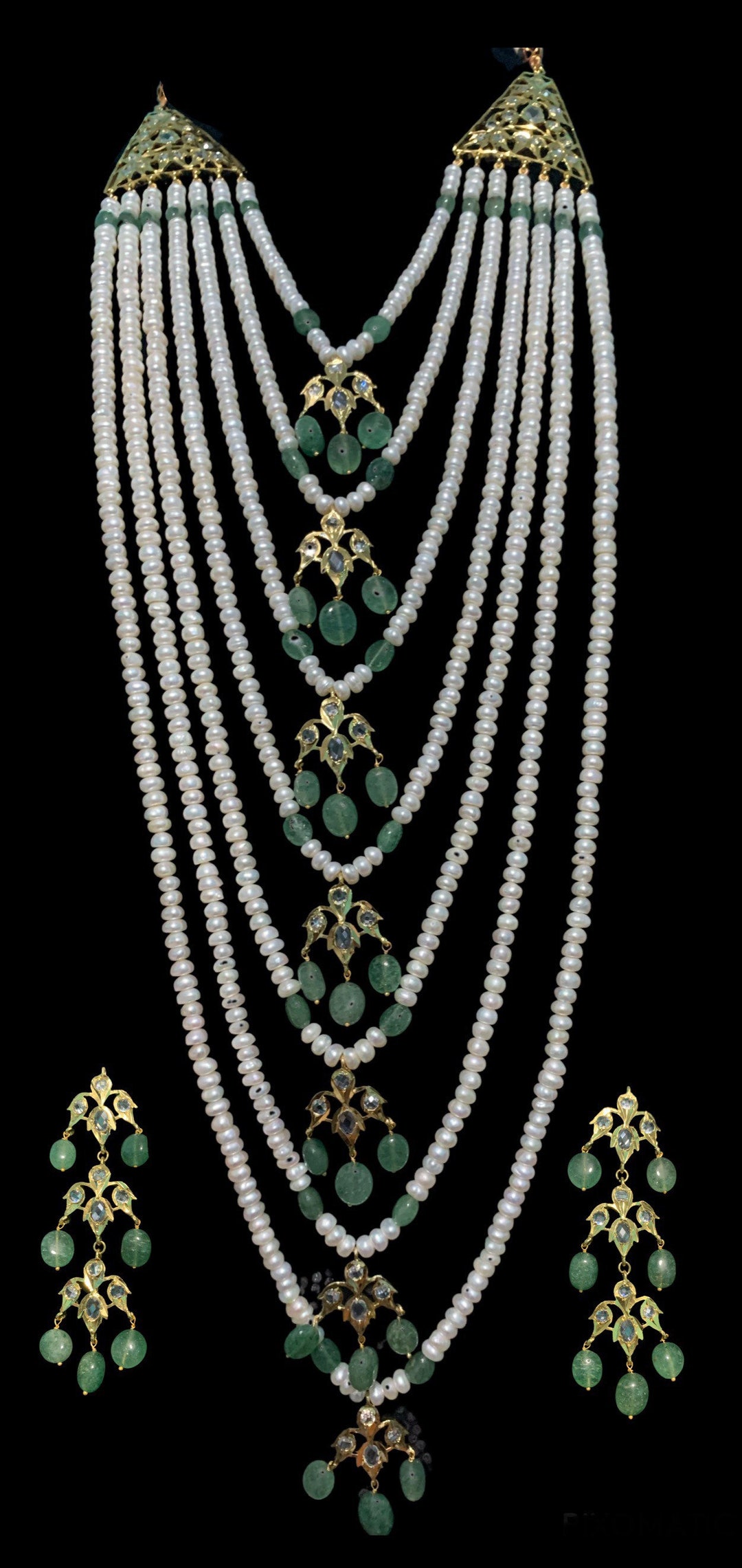 SAT35 Insia Hyderabadi Satlada in Fresh Water Pearls and Emeralds ...