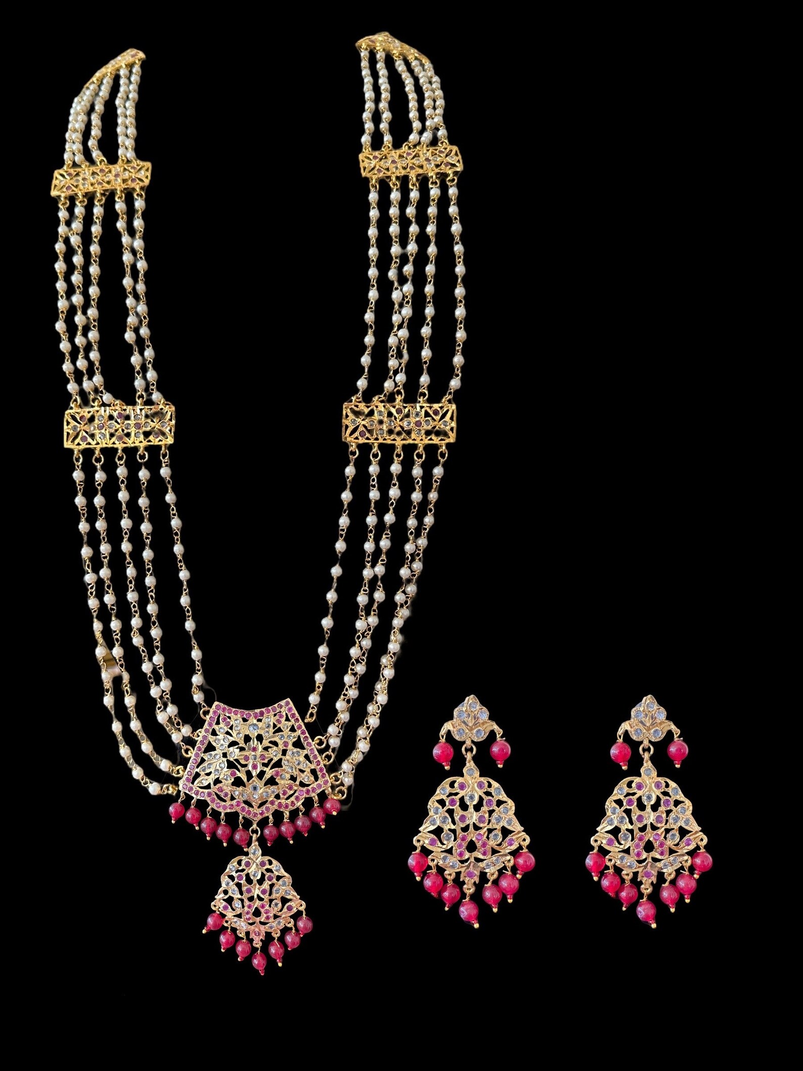 Aabha Ruby Chandan Haar / Hyderabadi Rani Haar With a Twist of Pearls ...