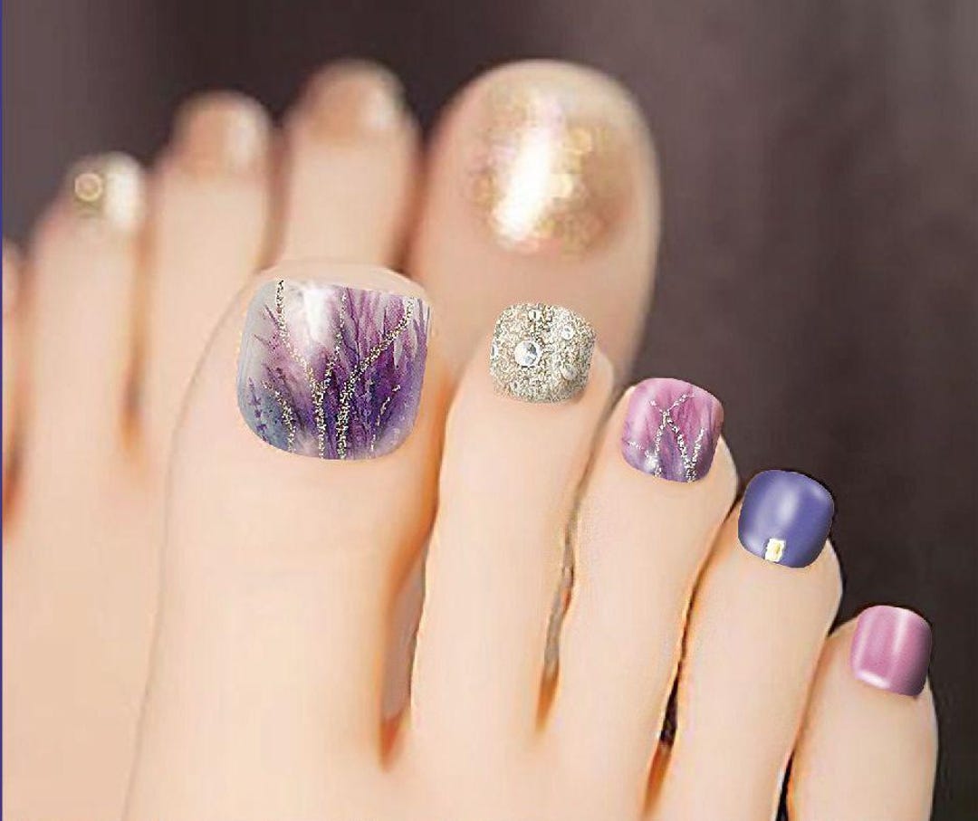 Toe Nail Stickers Crystal Gold Accent Toenail Marble Flower Glass ...