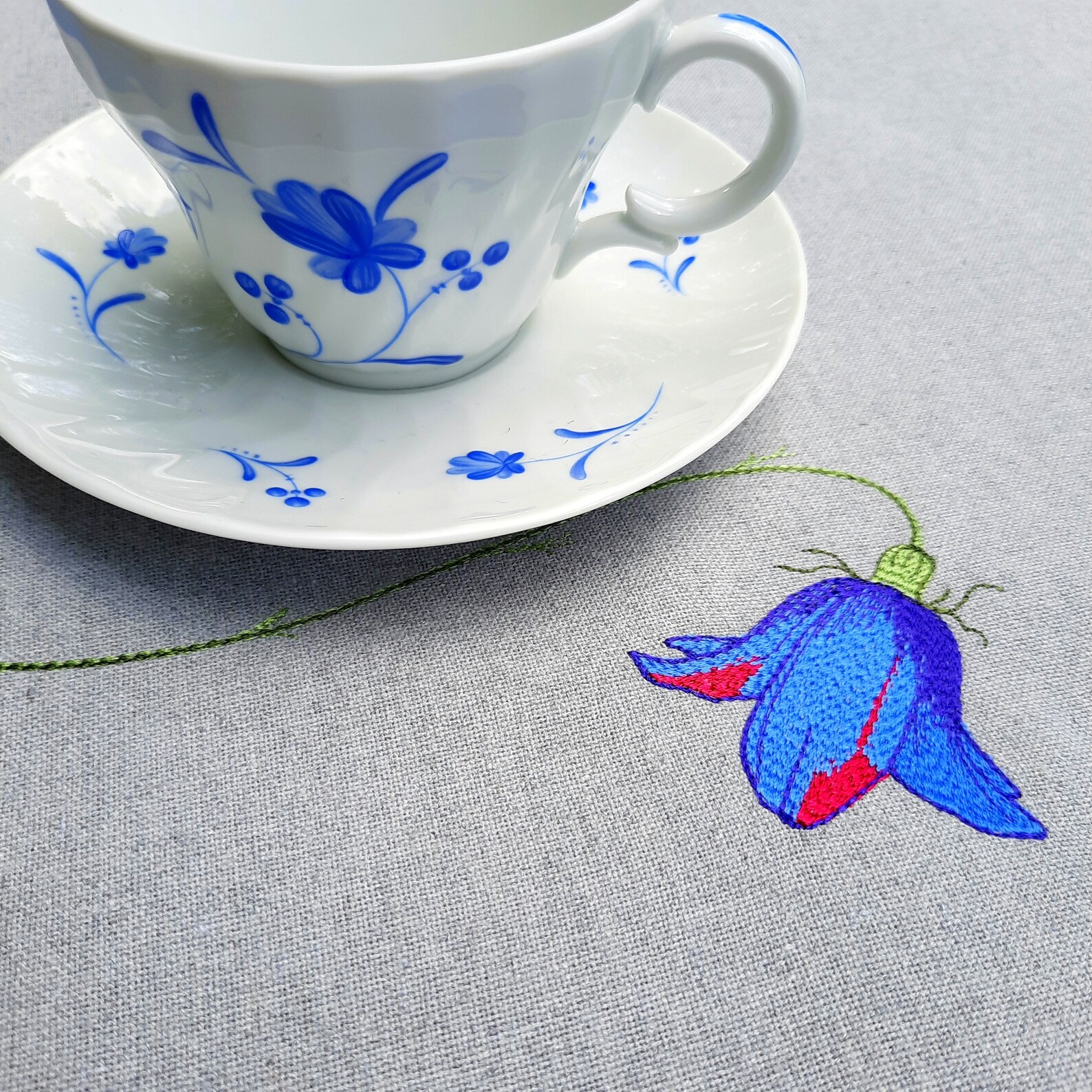 Bellflower Machine Embroidery Design 2 SIZES Field Bluebell - Etsy