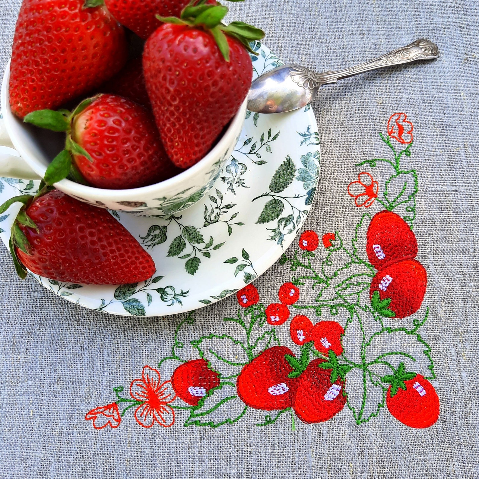 Strawberry Corner SET in 2 Sizes Machine Embroidery Design - Etsy