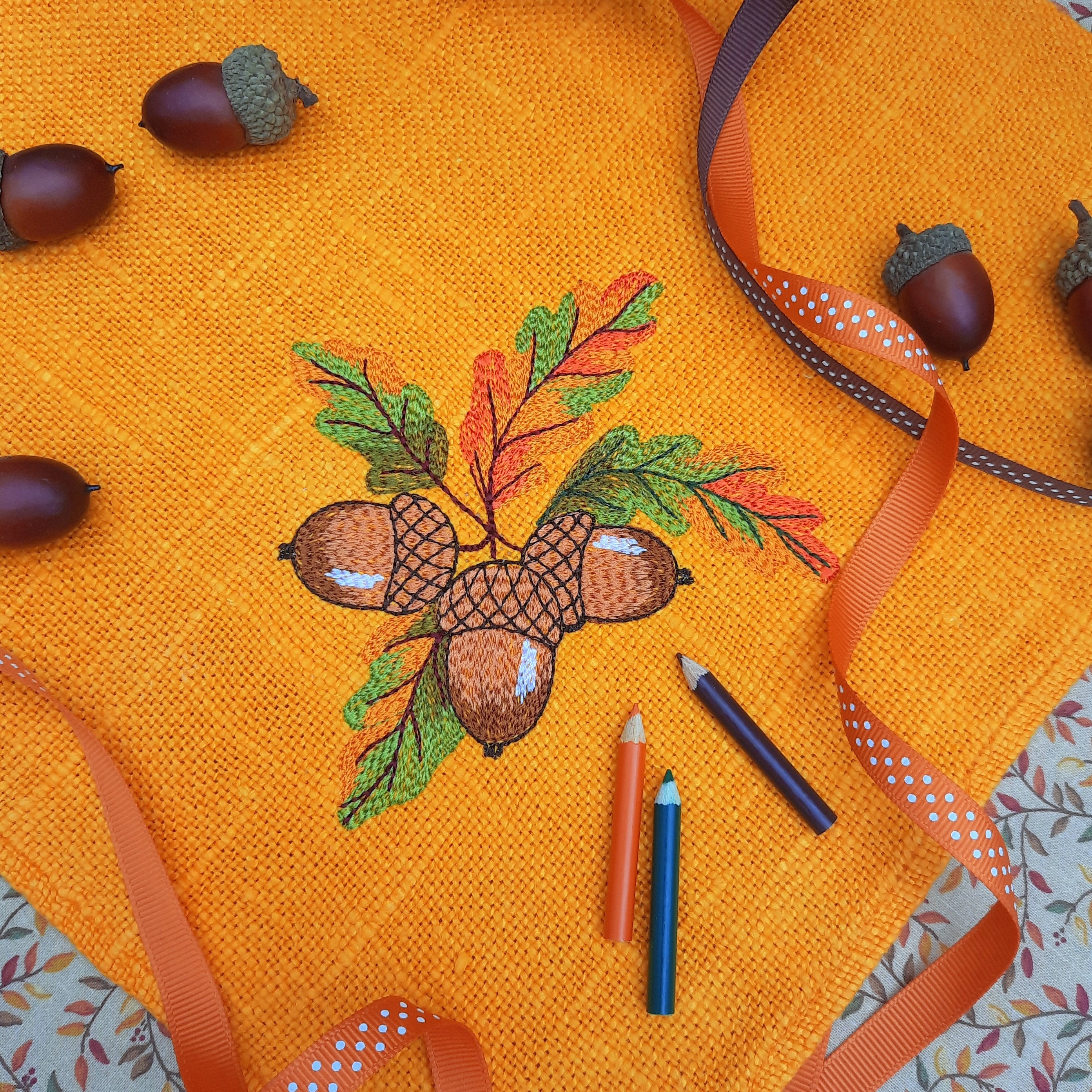 Acorns Machine Embroidery Design 3 SIZES, Acorn Nut & Oak Leaves ...