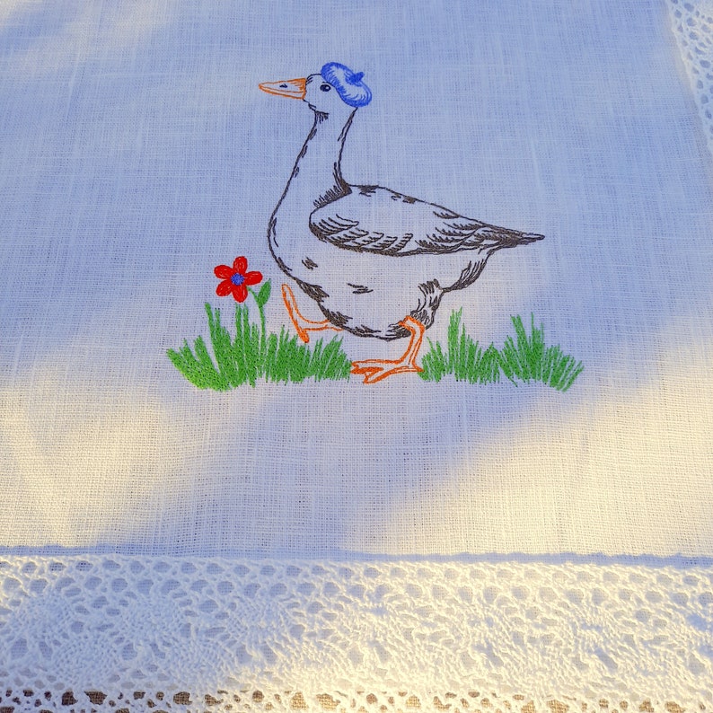 Goose Machine Embroidery Design - 2 Sizes, Sketch Machine Embroidery ...