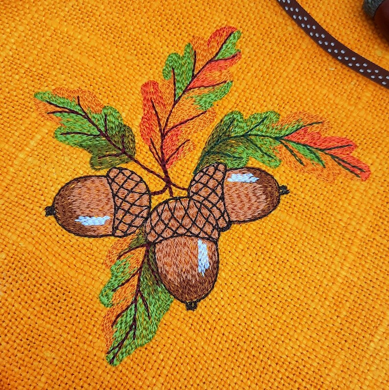 Acorns Machine Embroidery Design 3 SIZES, Acorn Nut & Oak Leaves ...