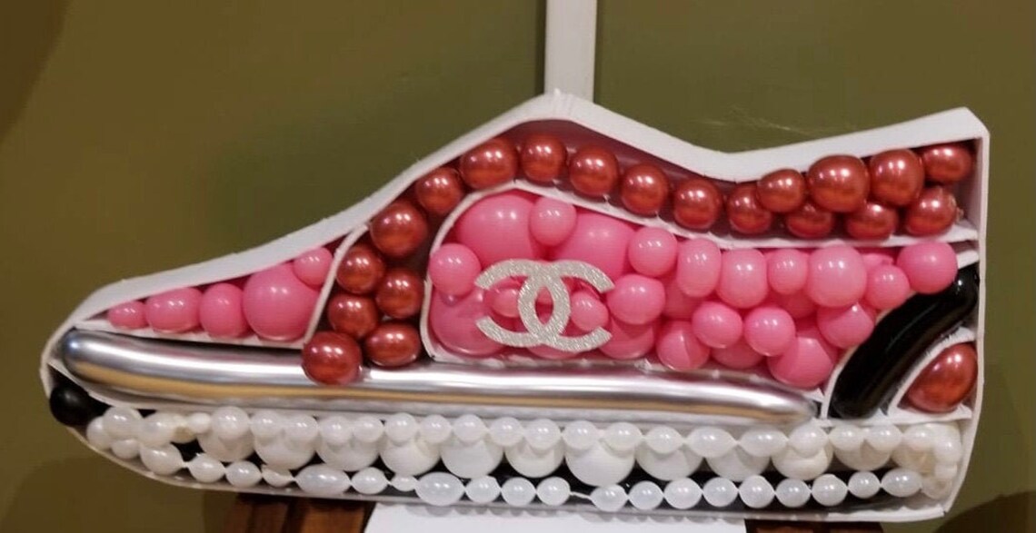 Sneaker from Balloons Shoe Mosaic from Balloons Decor Ideas | Etsy