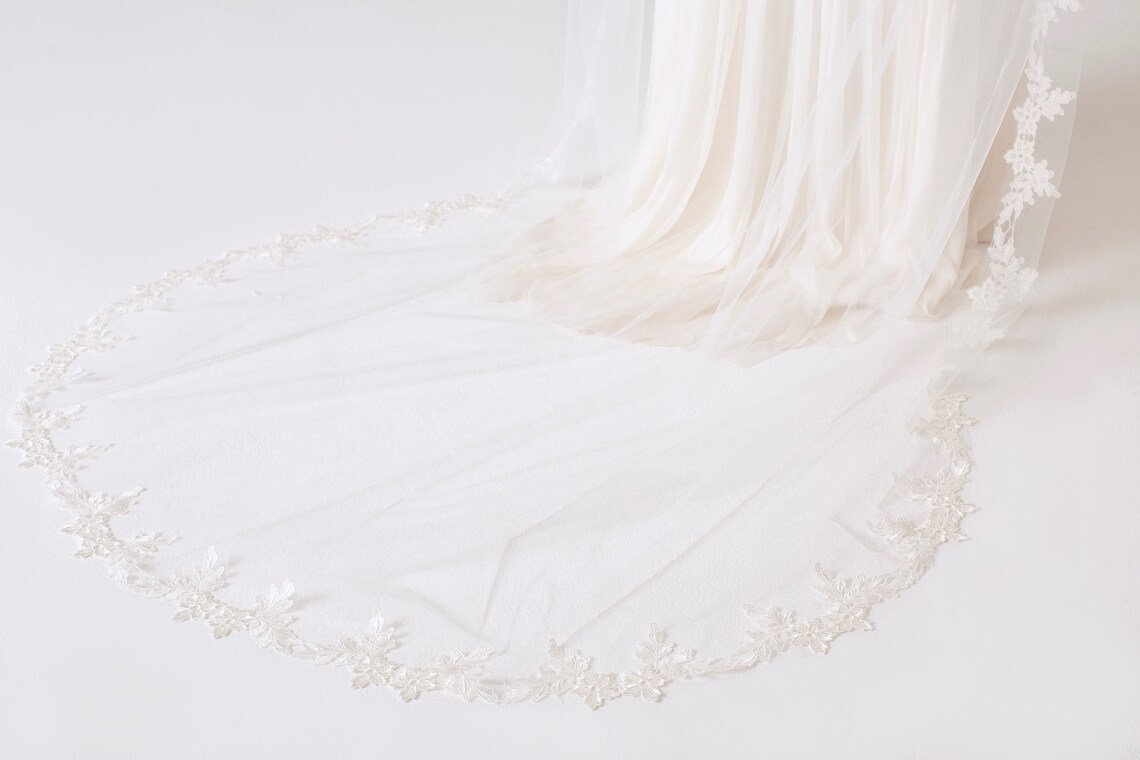 Off White, Single Tier, Semi Lace Edged, Tulle, Wedding Veils, - Etsy