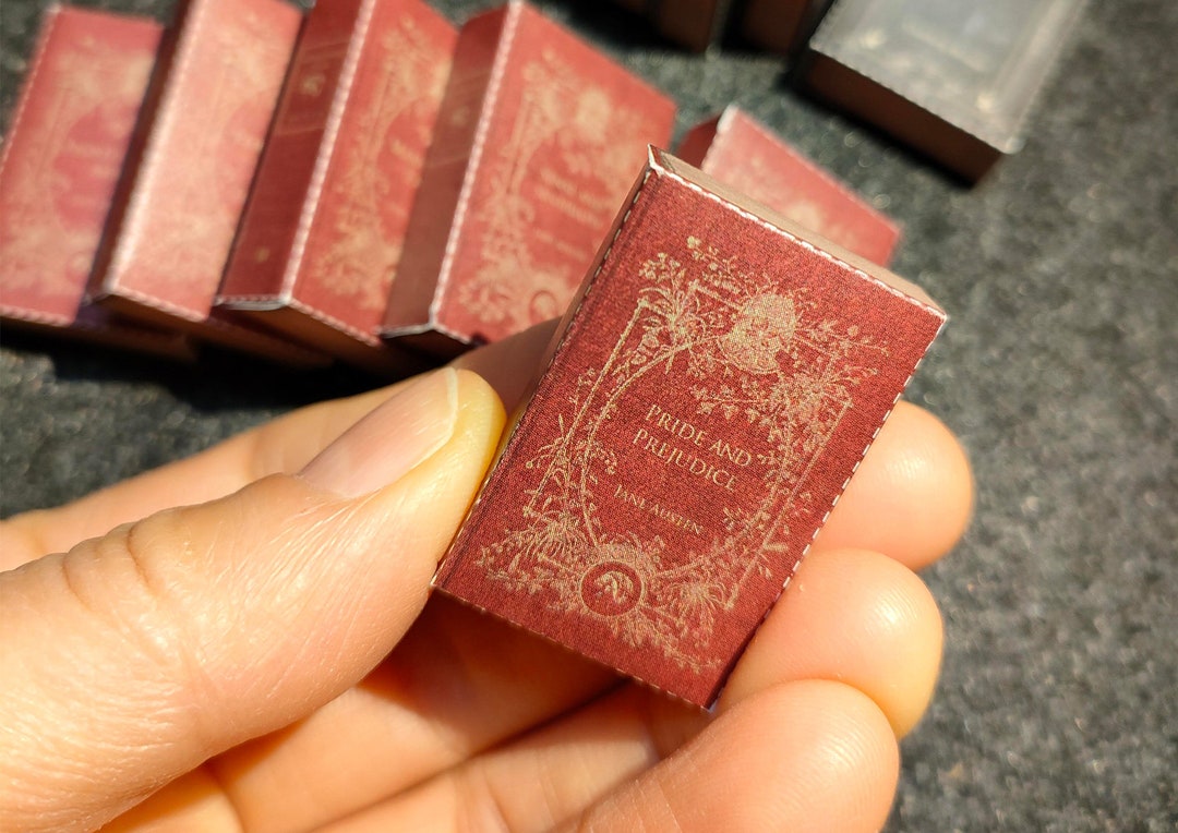 Realistic Miniature Books, Paper Craft Digital Template Pattern, Set of ...