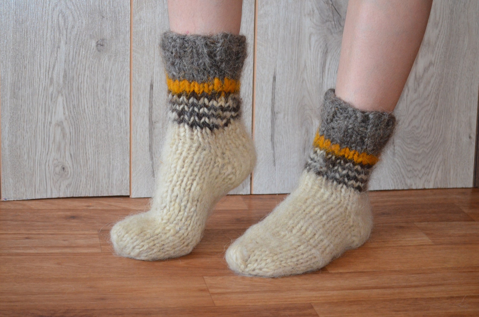 Нand knit sock pure wool / Knitted Нandmade Ukrainian socks / | Etsy