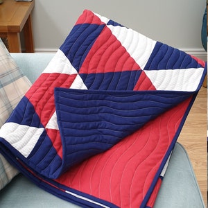 Patriotic Pyramid Quilt Pattern in 3 Sizes! A Modern Geometric Pattern ...