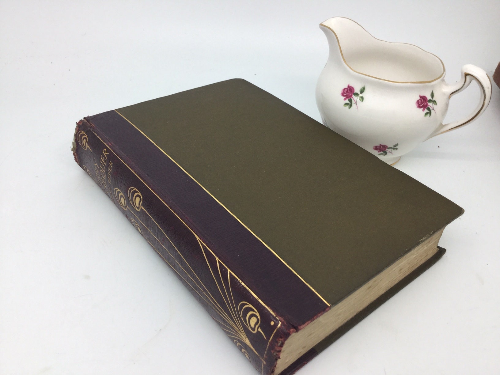 Harry Lorrequer de Charles Lever Talwin Morris Design Glasgow Arts ...