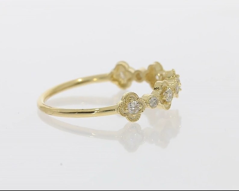 Tiny Flower Ring - Minimalist Ring - Wedding Ring - Diamond Flower Ring ...