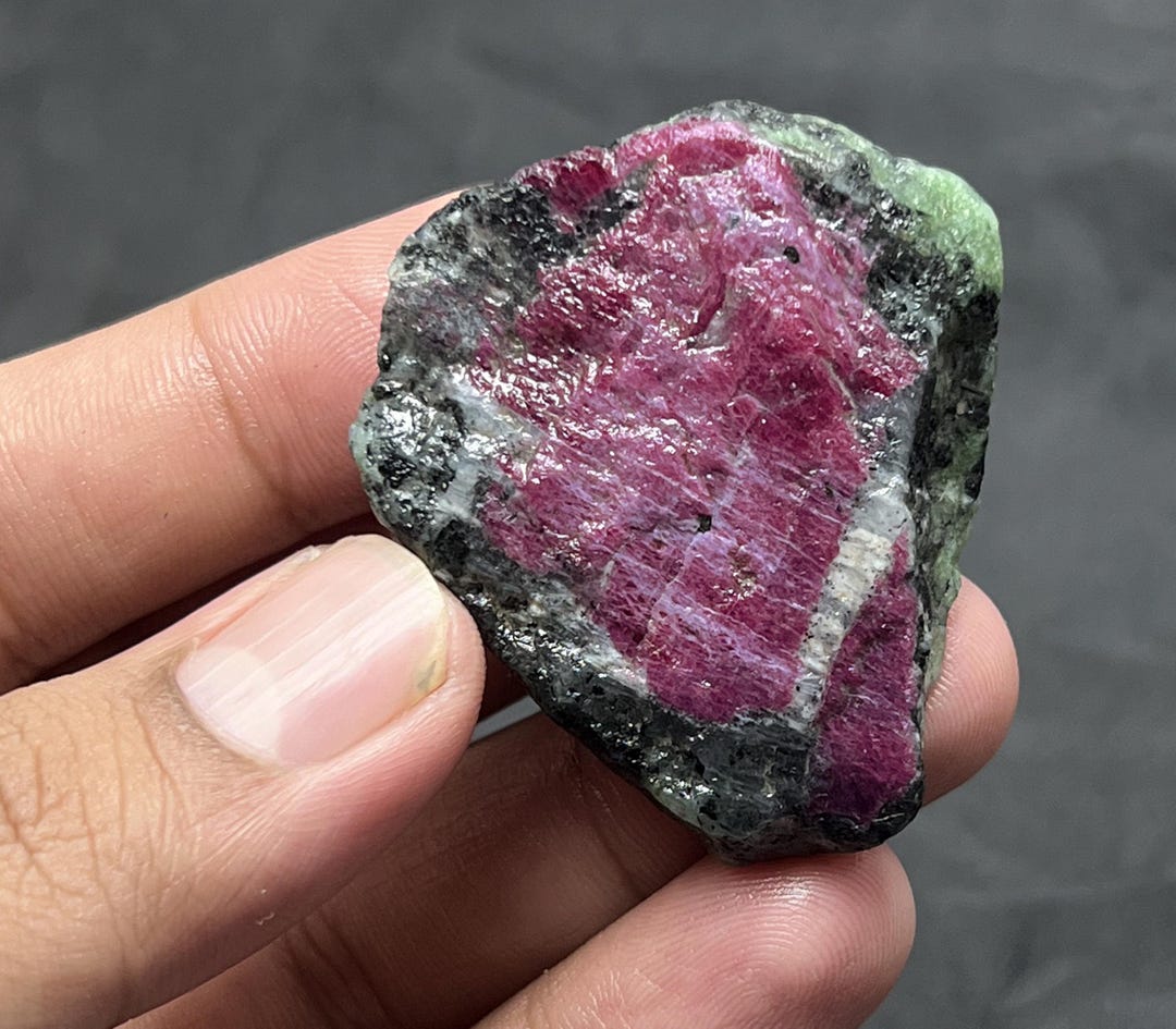 Natural Ruby Zoisite Rough | Raw Anyolite Specimen 204CT 48x38x17mm - Etsy