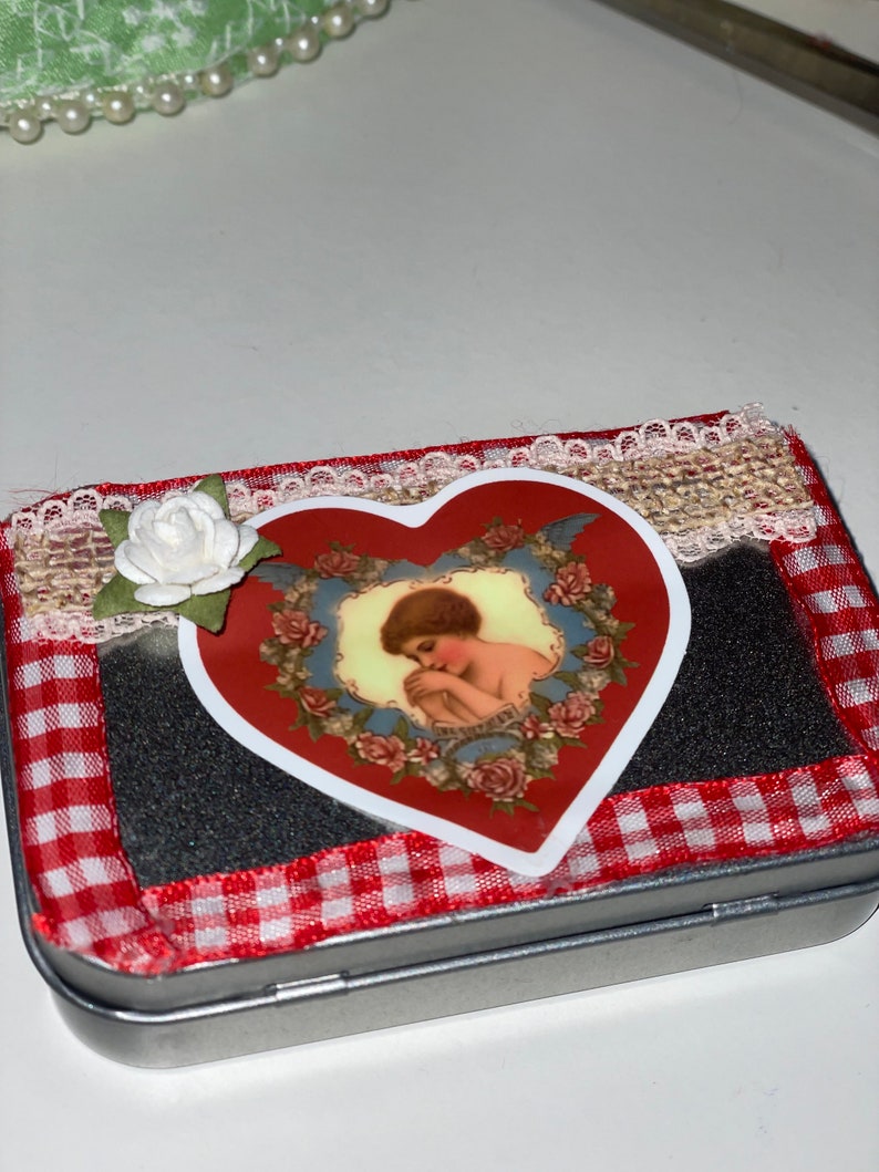 Coquette Themed Tin Wallet - Etsy UK
