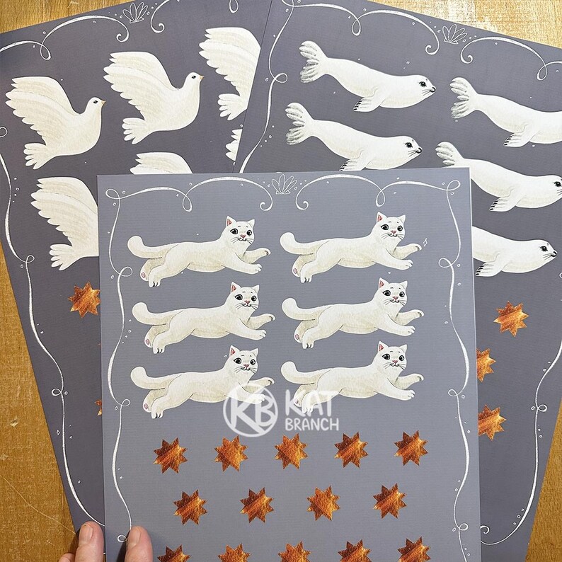 Seal Paper Christmas Wreath on the Door With Cats, Birds, Seals. (DIY ...