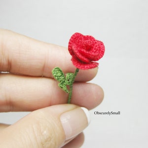 Miniature Crochet Red Roses - Amigurumi Flowers - Made to Order - Etsy