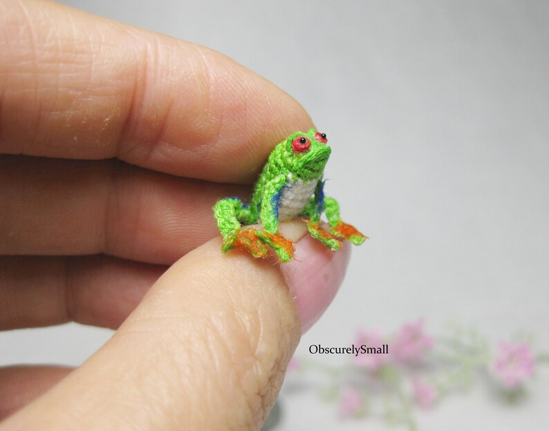 Tiny Crochet Frog - Amigurumi Frog - Made to Order - Etsy
