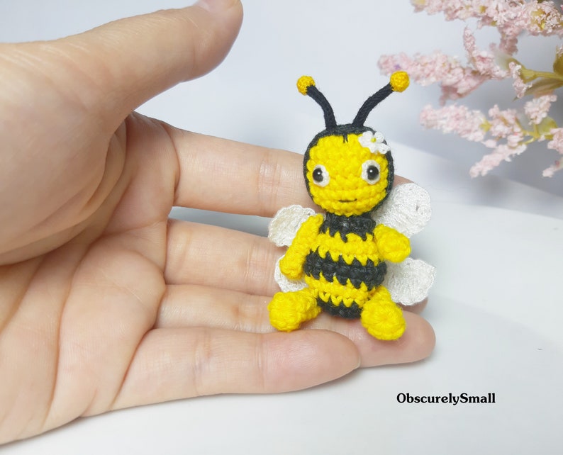 Bee Crochet Cute Crochet Bee Mini Bee Amigurumi Charm - Etsy
