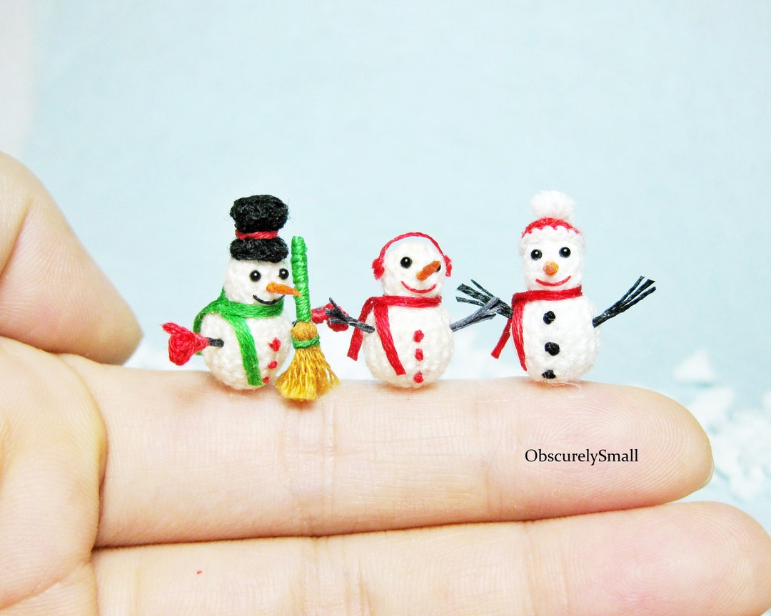 Micro Crochet Snowman - Tiny Amigurumi Snowman - Made to Order - Etsy