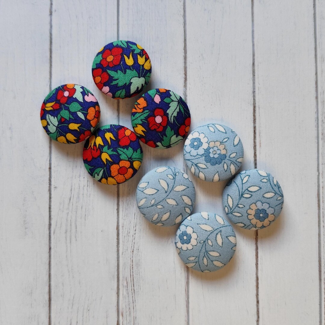 Liberty of London Fabric Buttons, Floral Cotton Buttons (28mm) - Etsy