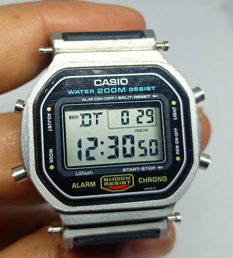 Vintage 1990 Casio G-shock DW-5600 Mod 691 Japan in Working - Etsy