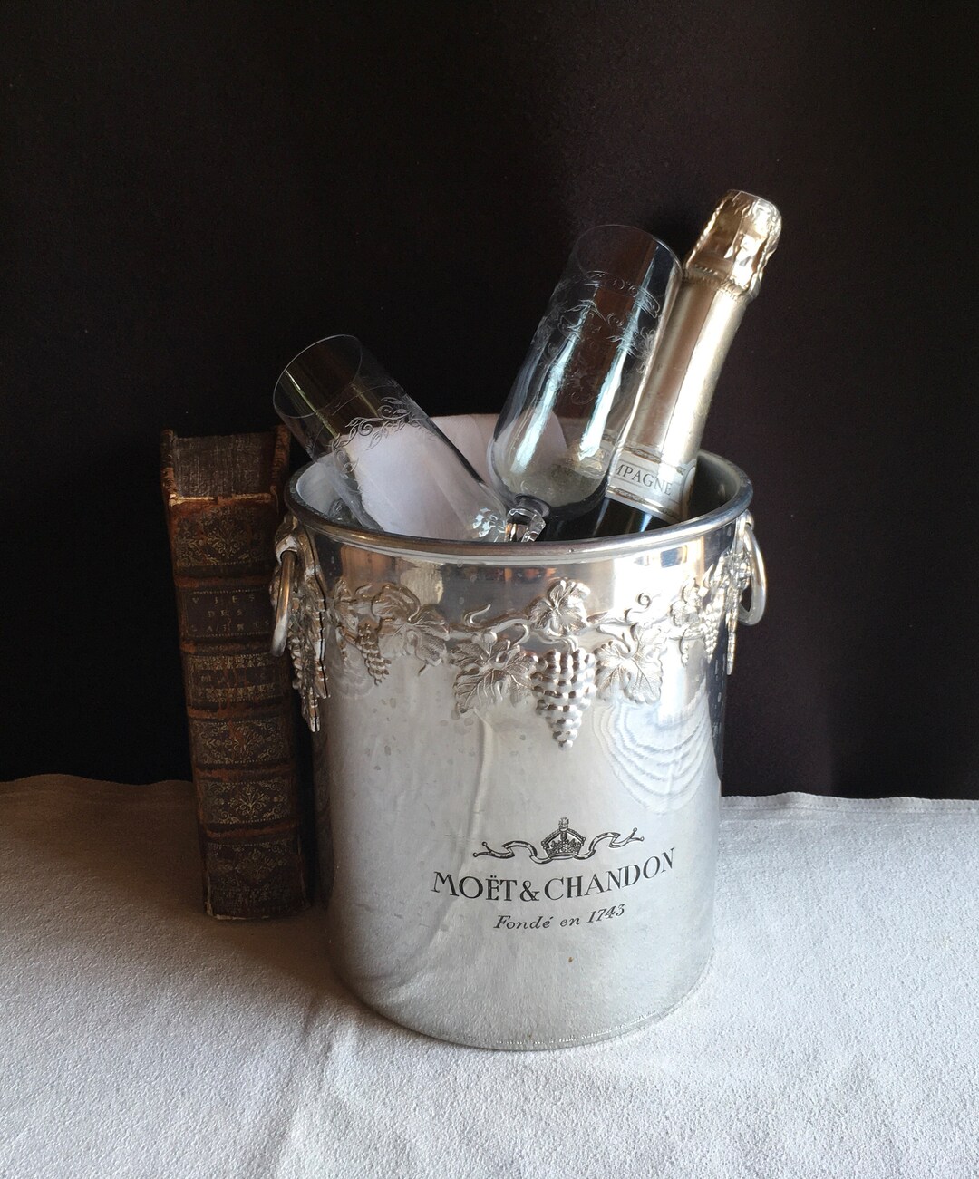 MOET & CHANDON Vintage French, Metal Champagne, Wine Cooler, Ice Bucket ...