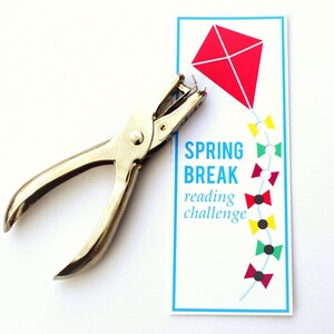 Spring Break Reading Challenge Bookmarks - Etsy